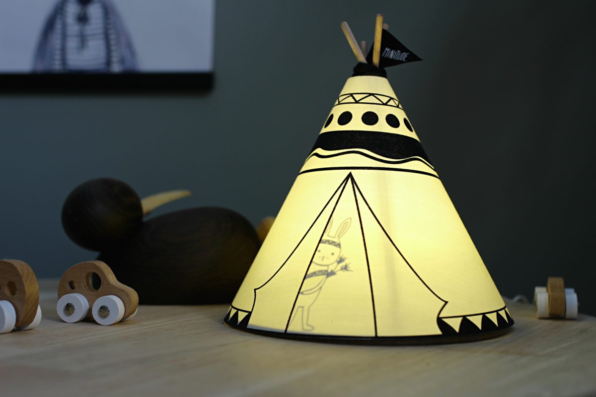 TIPI LAMP FROM M I N I T U D E - Pure Elisabeth